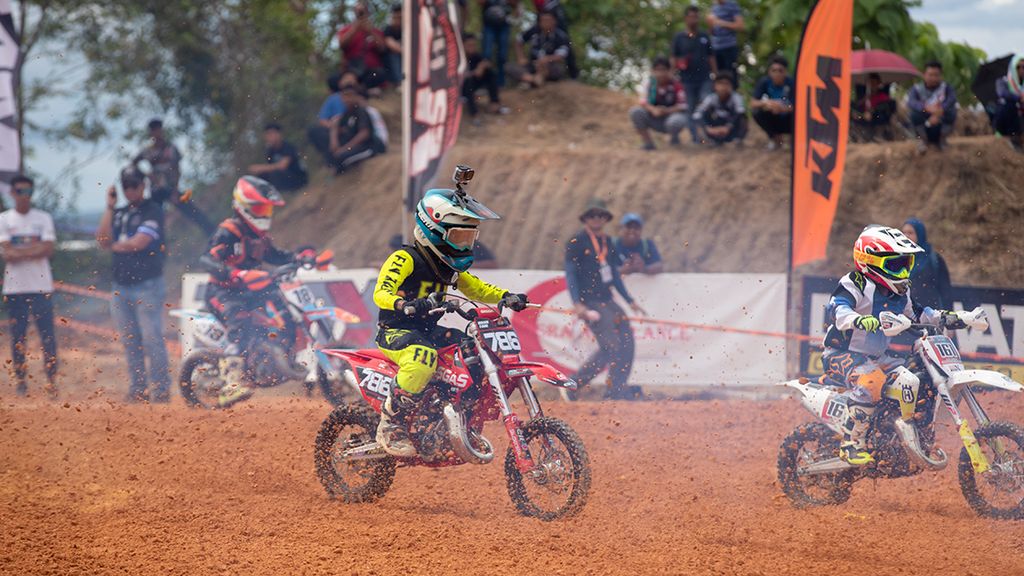 ‘Pursuing their motocross dreams across the Causeway