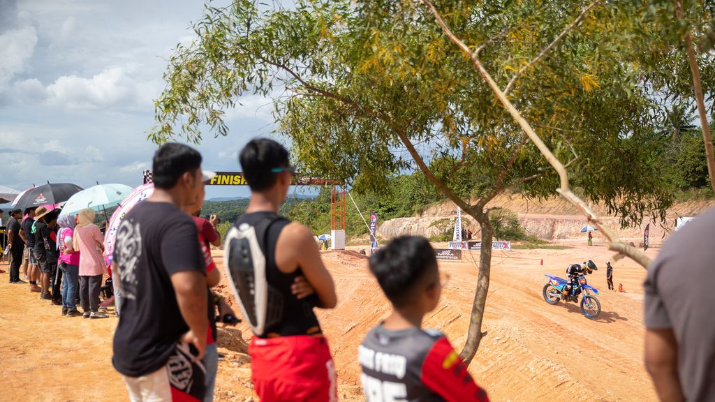 ‘Pursuing their motocross dreams across the Causeway