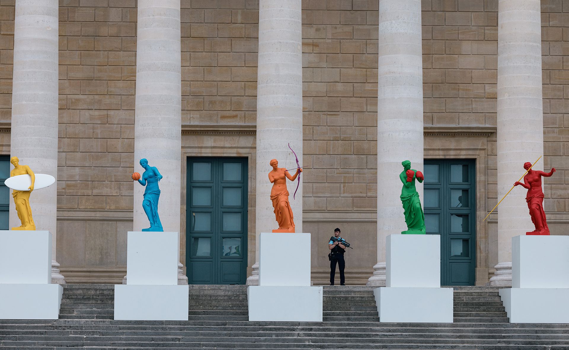 Olympics 2024: Parisian chic meets sporting spirit