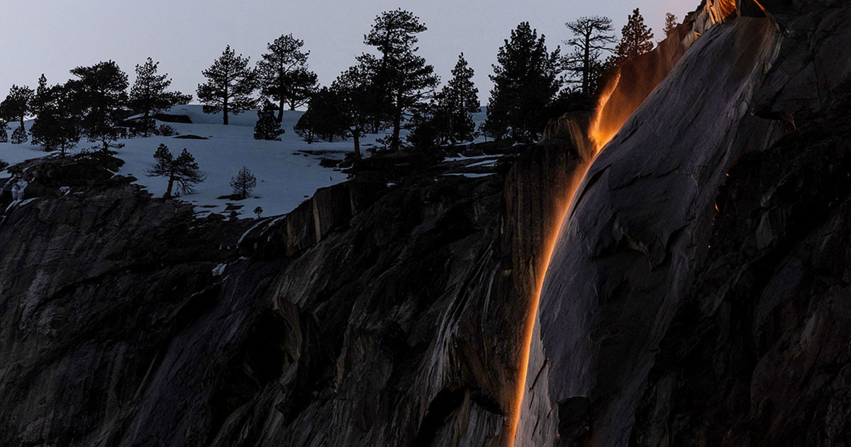 The Week in Pictures: Yosemite waterfall 'catches fire'; Cyclone ...